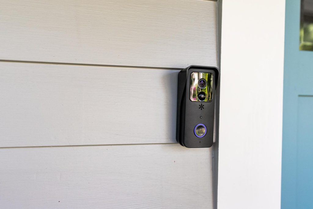 Door Ringer Intelligent Video Doorbell with Battery, Charger, and Chime ...